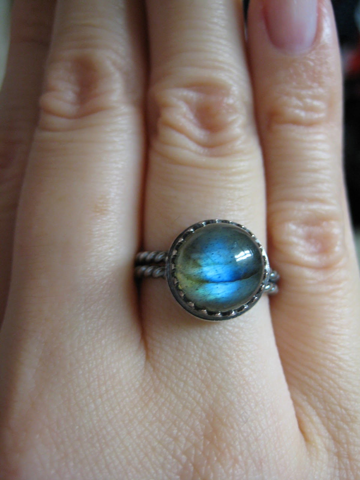 precious lil things: ring a ding ding