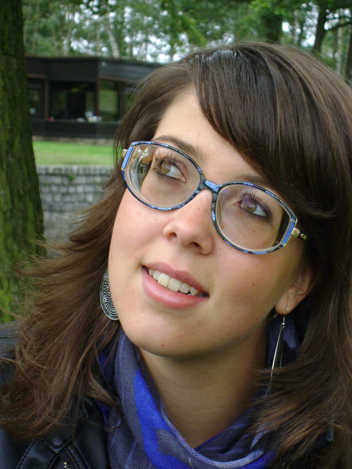 Ladies behind crystal veil: Marleen 200