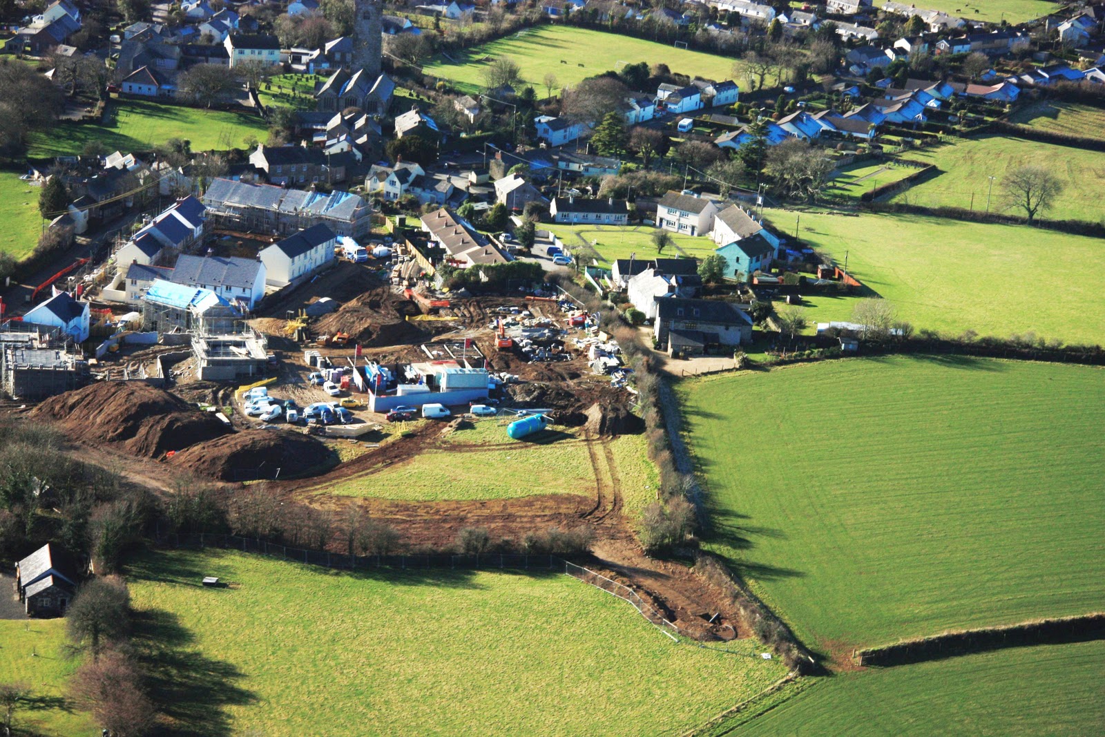 St Mabyn Village News: Latest aerial photos of the Midas development