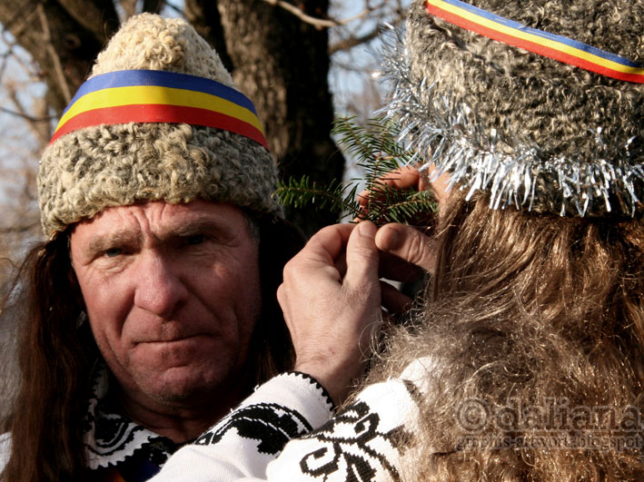 Photographis: Romania Winter Traditions / Traditii Romanesti