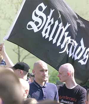skinhead: skinhead