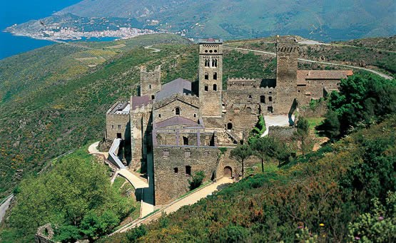 el camino de la religion: Monasterios