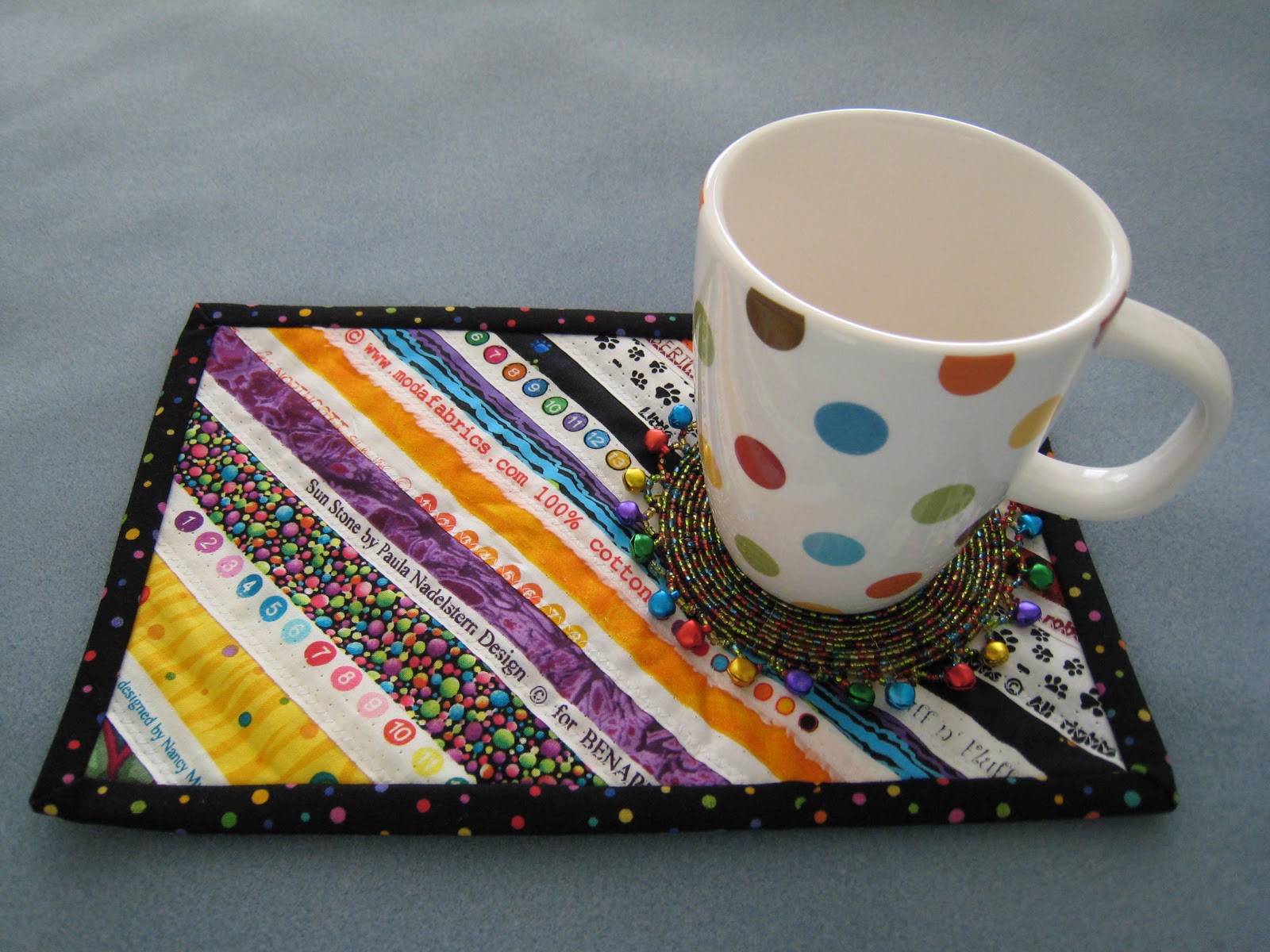 Quilt Bindings: Mug rugs for the New Year