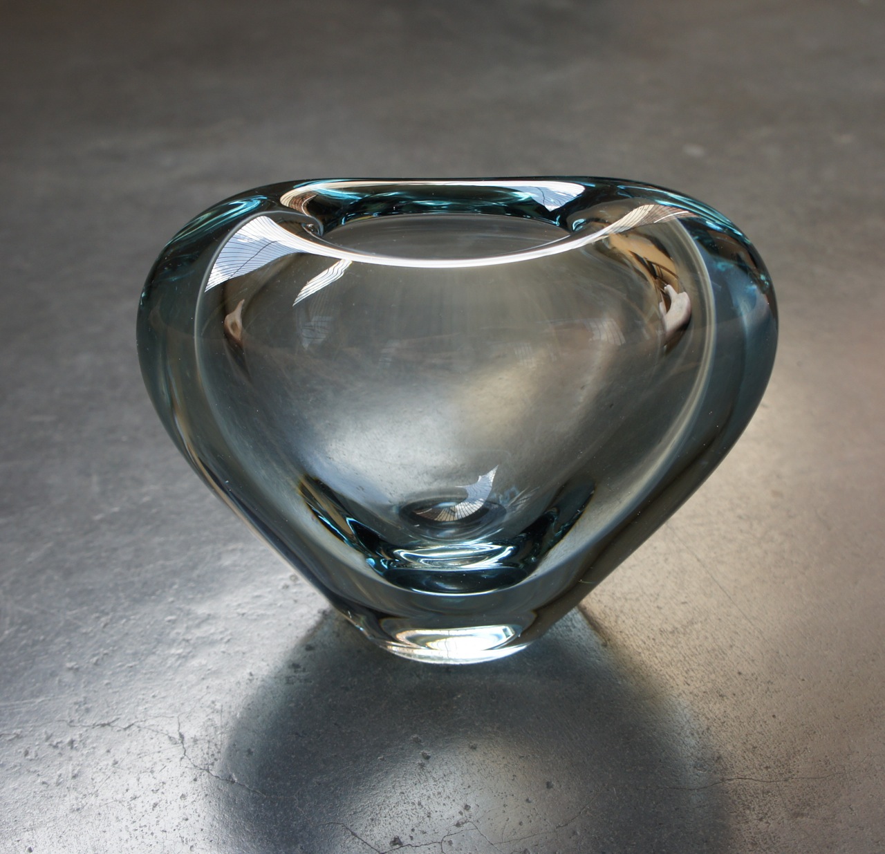 EUGENE HŐN : CERAMIC ARTIST: Exquisite Holmegaard Glass as captured ...