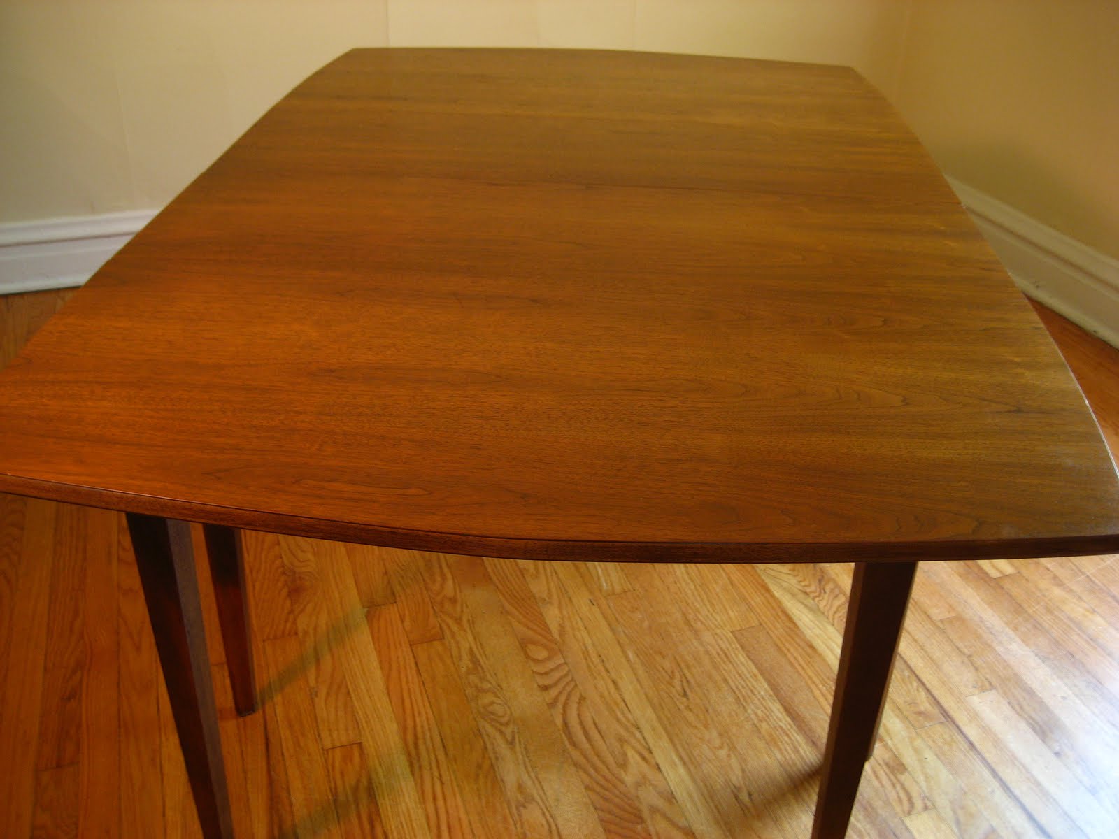 flatout design: Mid Century Modern Dining Table
