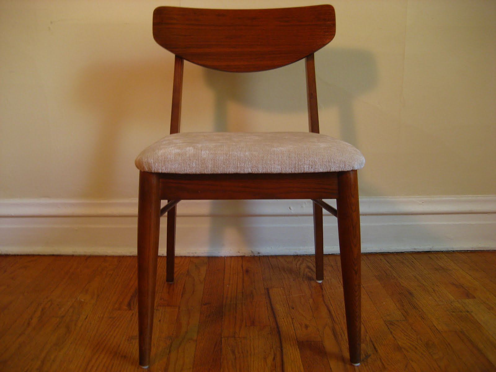 flatout design: MCM Dining Chairs