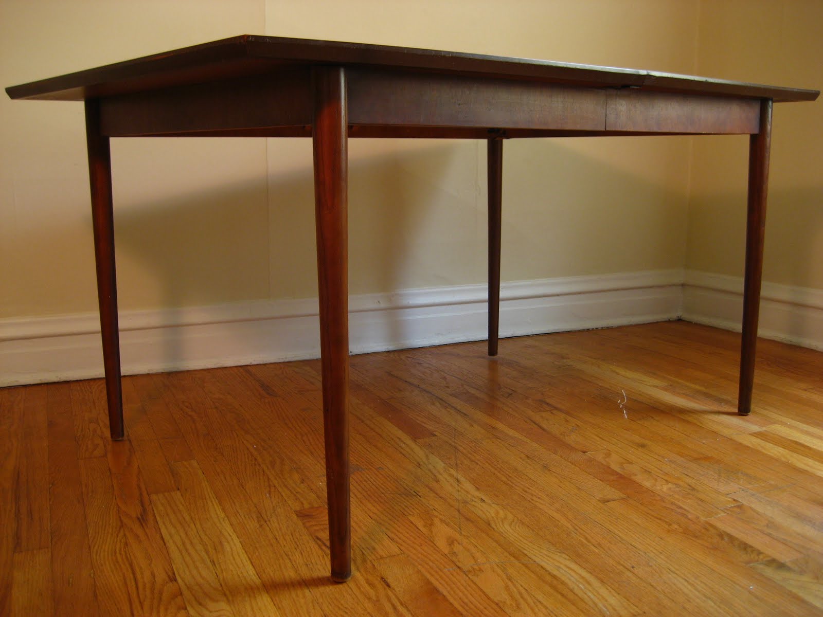 flatout design: MCM Dining Table