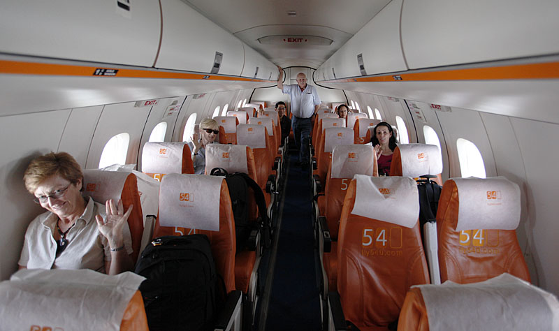 The f8 Group: Photography and Occasional Commentary: Fly 540 to Zanzibar