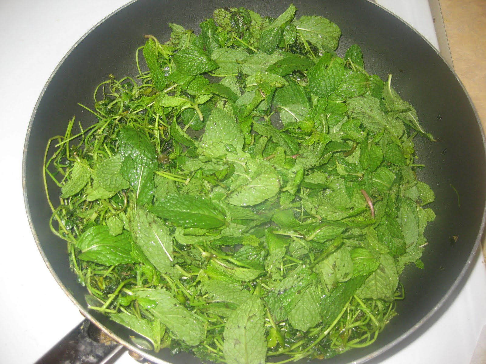 Delicious Desi Dishes: Menthi Pudina Pickle