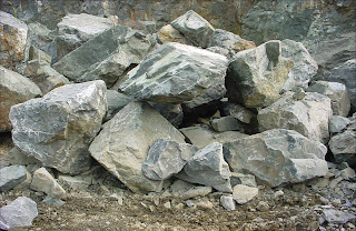 JKR Kuari Pekan Awah: Kerja Kerja Meletupkan Batu