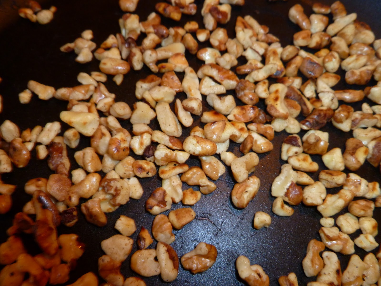 The Gourmet Student: How To: Toast Your Nuts