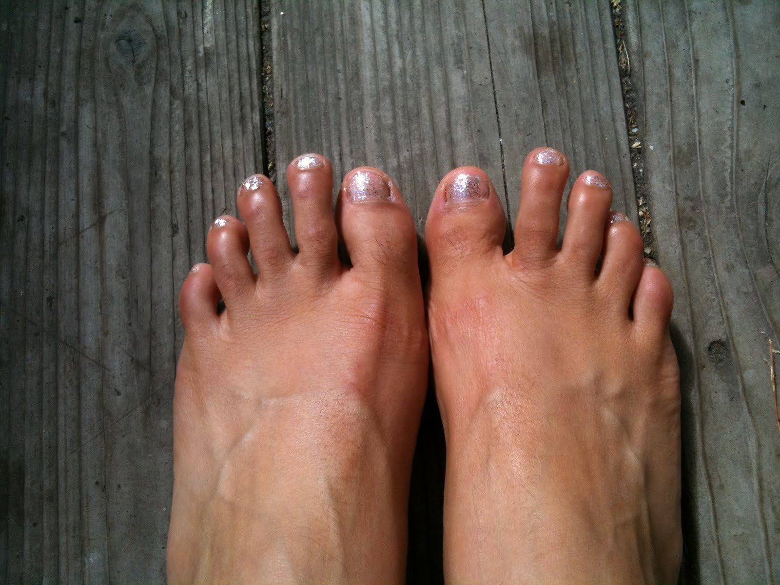 Get Stoned And...: ...paint your toes sparkly.