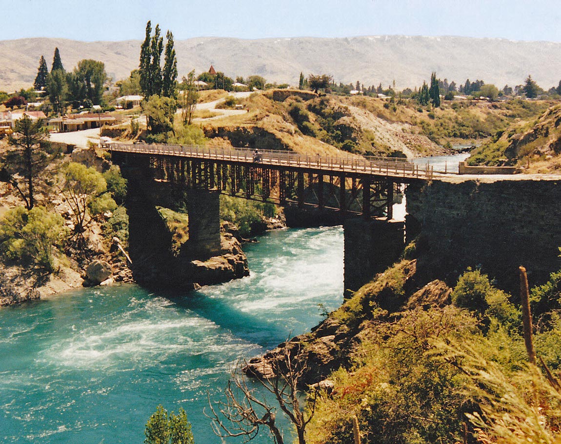 Mighty Clutha: The Cromwell Bridge