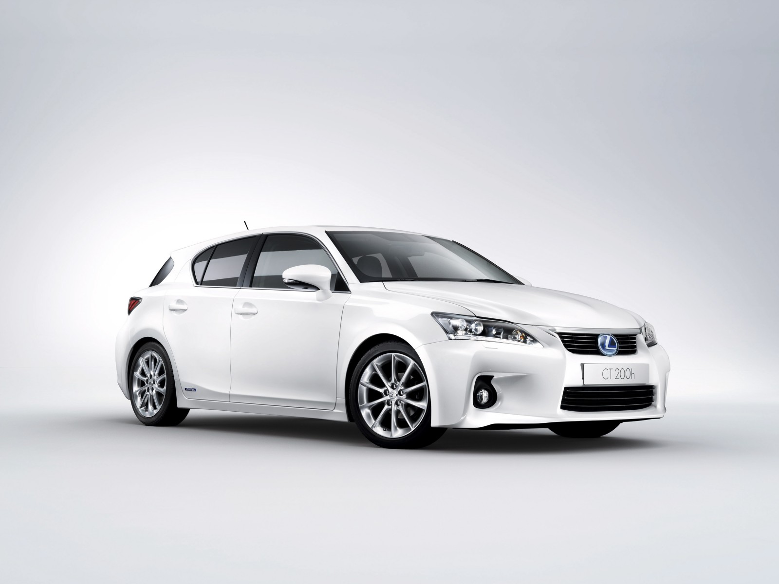 2011 New Car Wallpaper and News: 2011 Lexus CT 200h