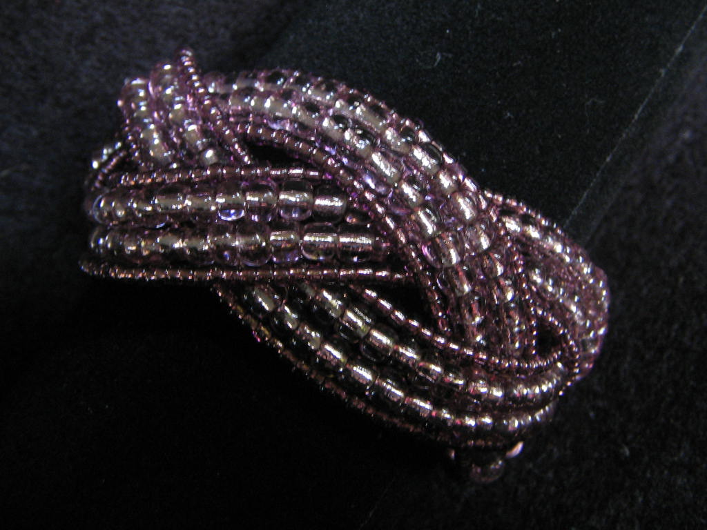 SUNDAY comforts :: accessories: Hand-made beaded clasps