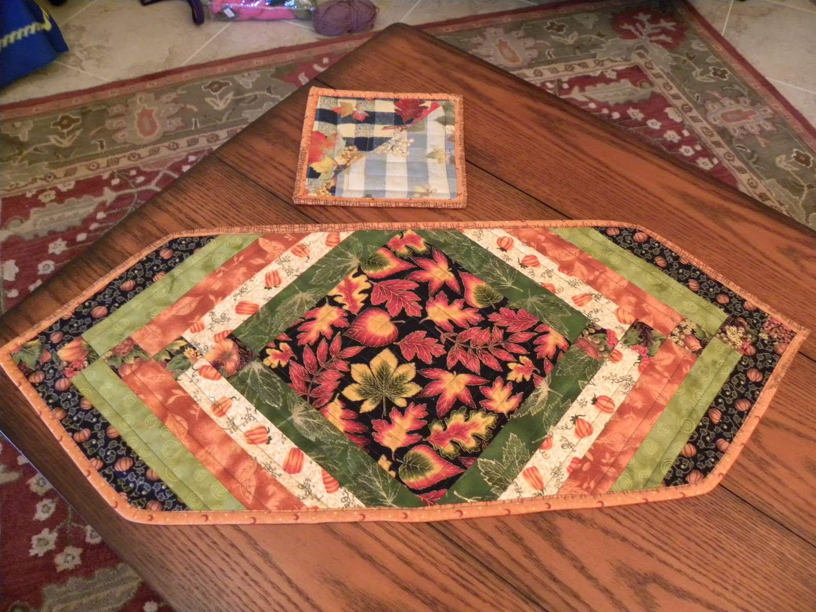 WAY MOORE FUN QUILTING: Autumn Table Runner
