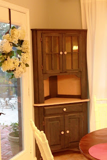 SEM Interiors : my lovely corner hutch