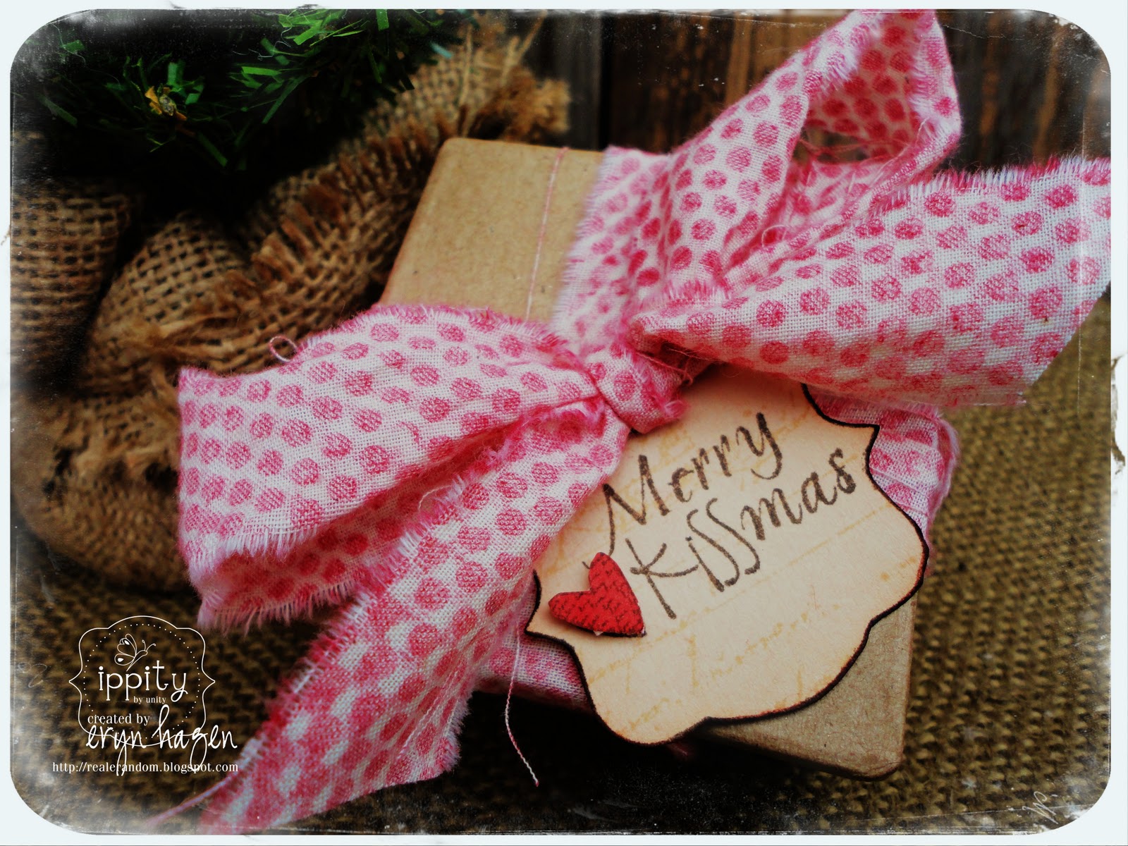 real.e.random: handmade fabric ribbon...and gift tag.