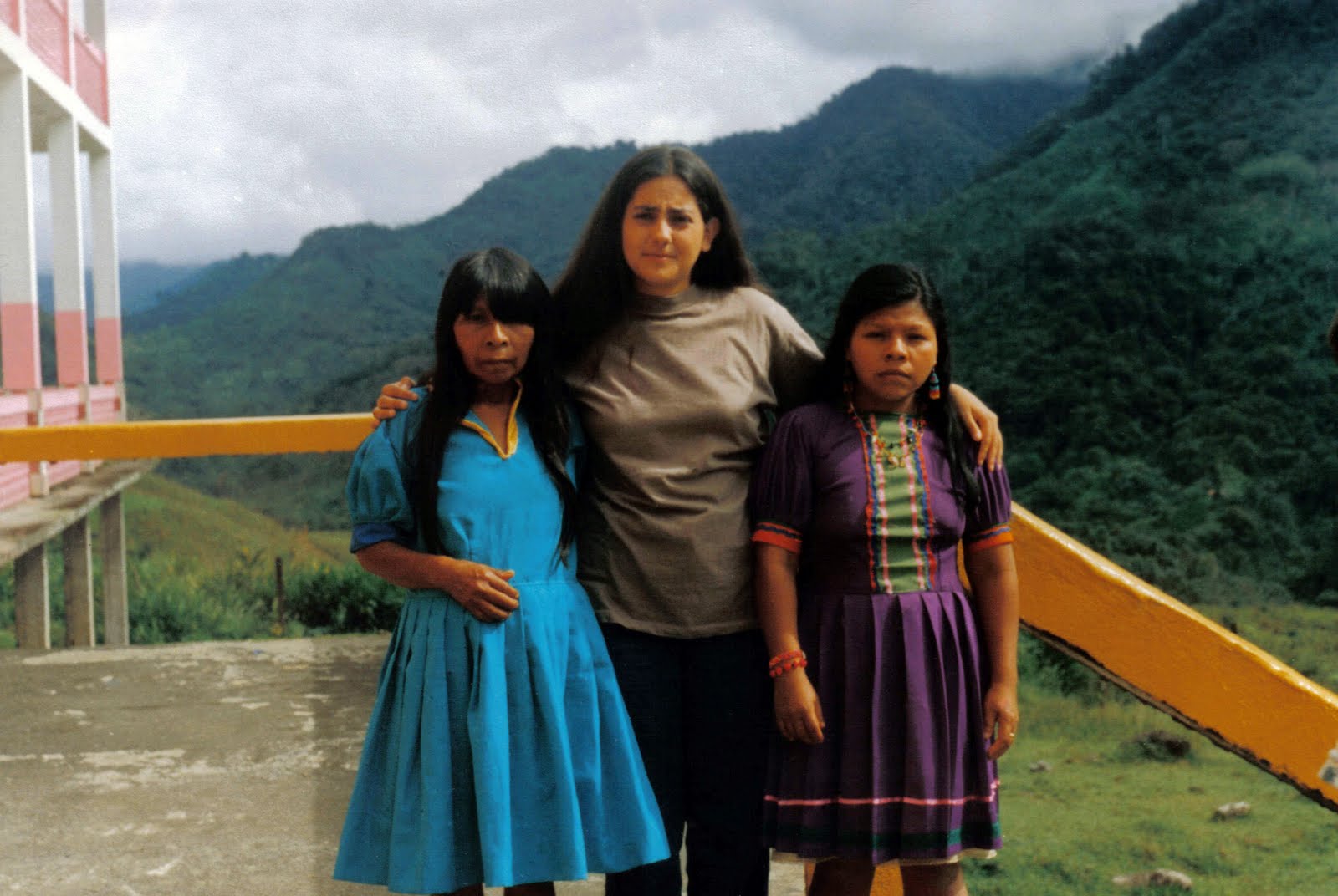 Martha Alvarez-Arte textil/Colombia: KIPARÁ - 2010