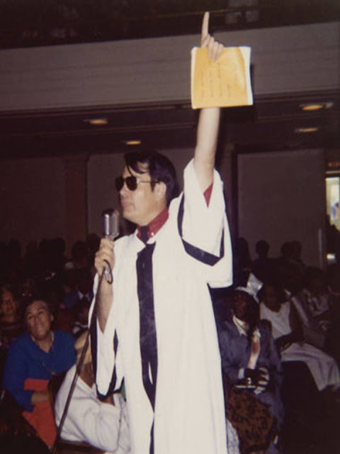 Memorias Assombradas: Jim Jones-Os suicidios em Jonestown