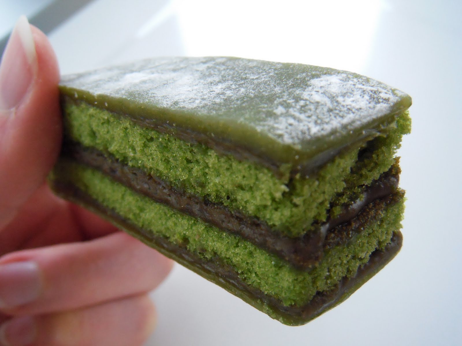 OISHINESS: Kyo-Machiya Matcha Cake