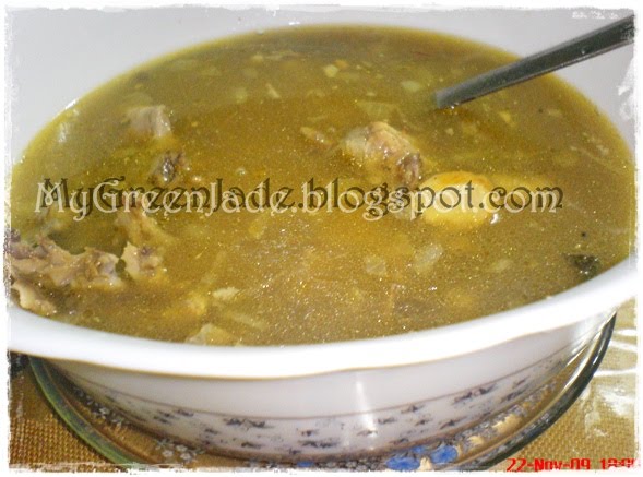 Green Jade: Frust tertonggeng OR frust menonggeng?