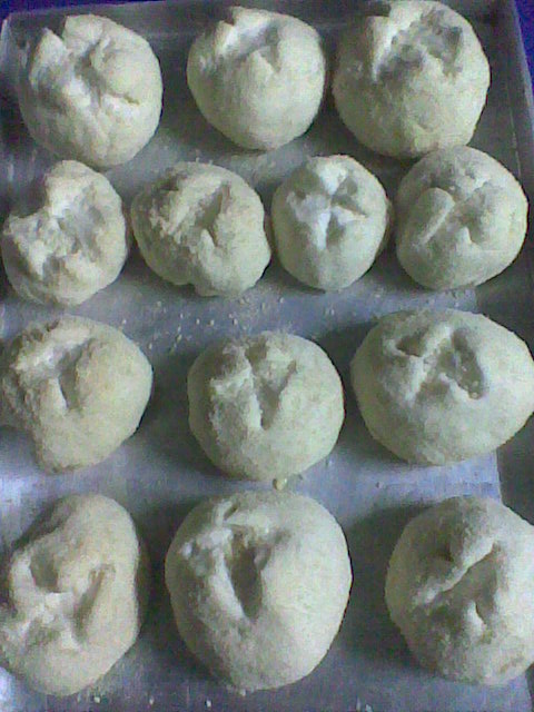 ALL i WANNA DO is BAKE!: Pandesal Putok!