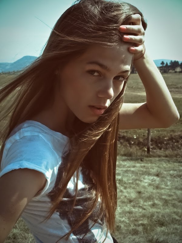 Fashion Whispers : Romanian models, pg 11 - Ioana Timoce