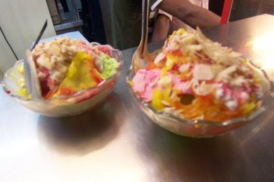 My Reviews of Restaurants & Pubs: Jhama Sweets, Chembur, Mumbai
