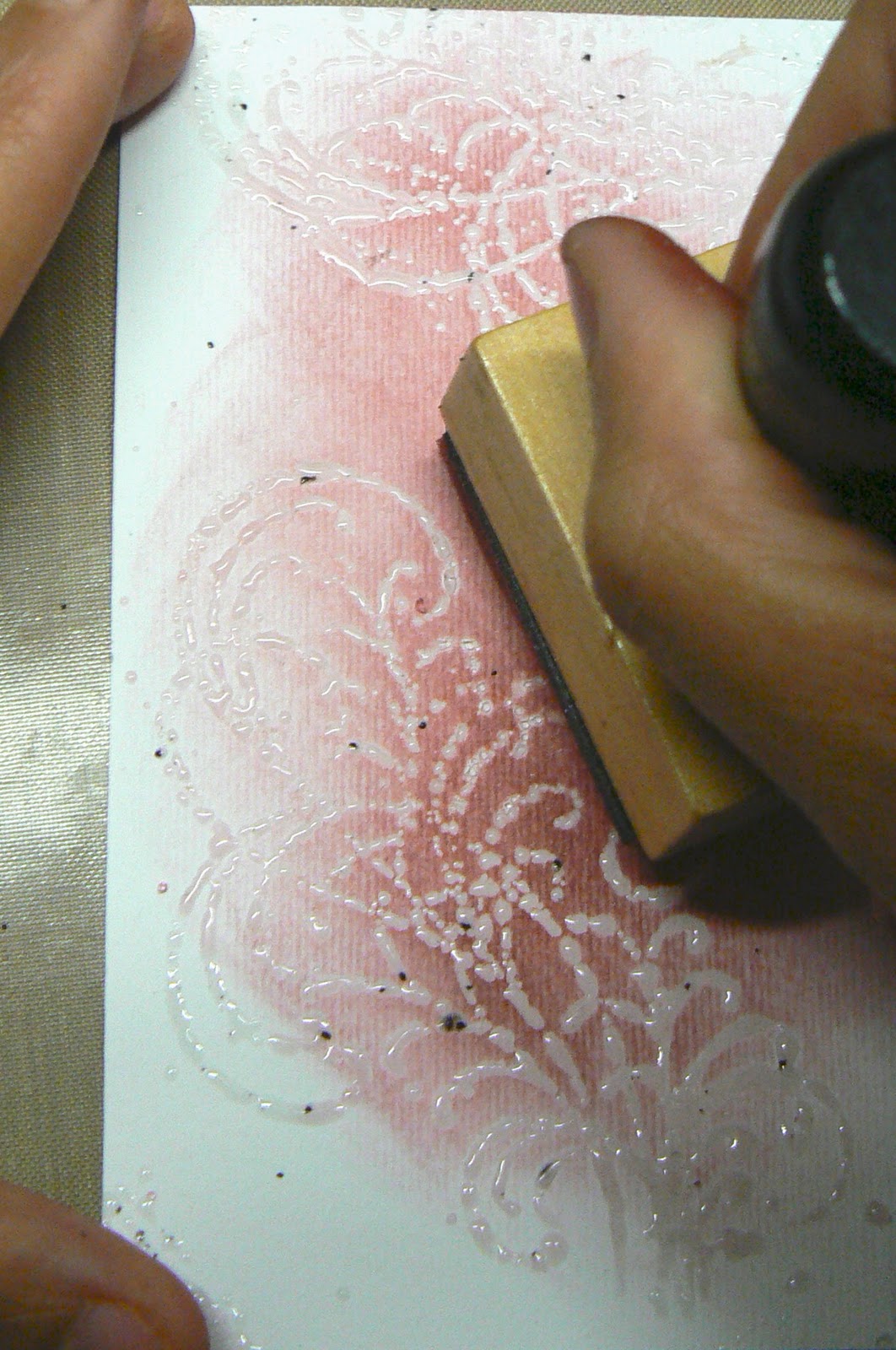 Oh, Scrapulous!!: Tutorial ~ UTEE Embossed & Inked Background