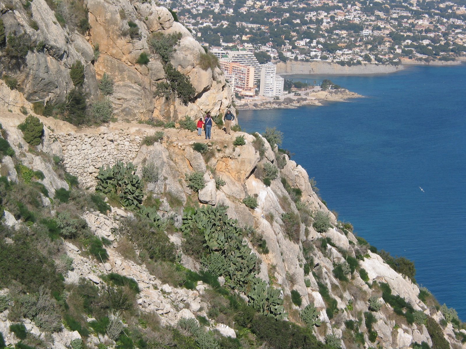 Costa Blanca Mountain Walks: CALPÉ - EL PEÑÓN DE LFACH