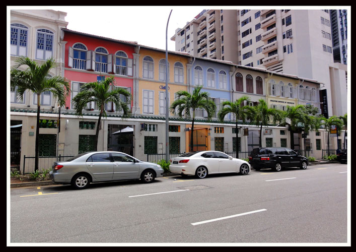 our life in Singapore: The shophouses along Neil Road