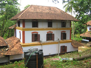 Mana at Cherpulassery.: Old Mana at Palakkad