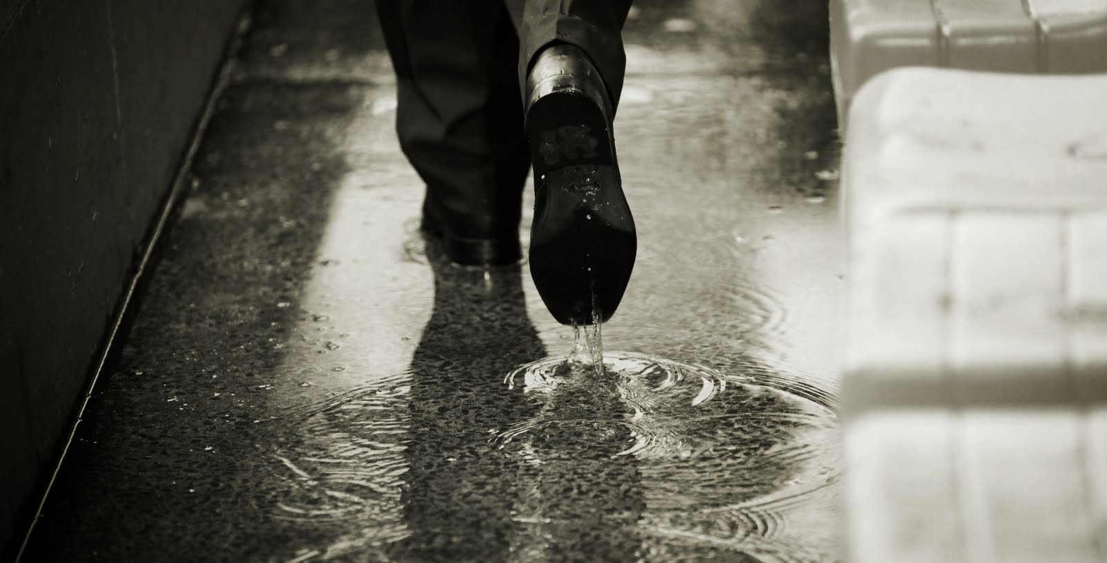 cheek to chic: The Striding Man awards