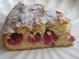 ♥ The Goddess's Kitchen ♥: Raspberry Bakewell Cake