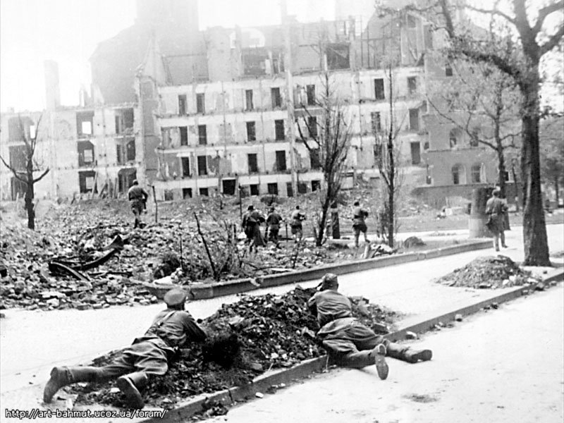 ILLUSTRATED HISTORY: RELIVE THE TIMES: Images Of War, History , WW2 ...