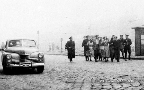 ILLUSTRATED HISTORY: RELIVE THE TIMES: Images Of War, History , WW2 ...