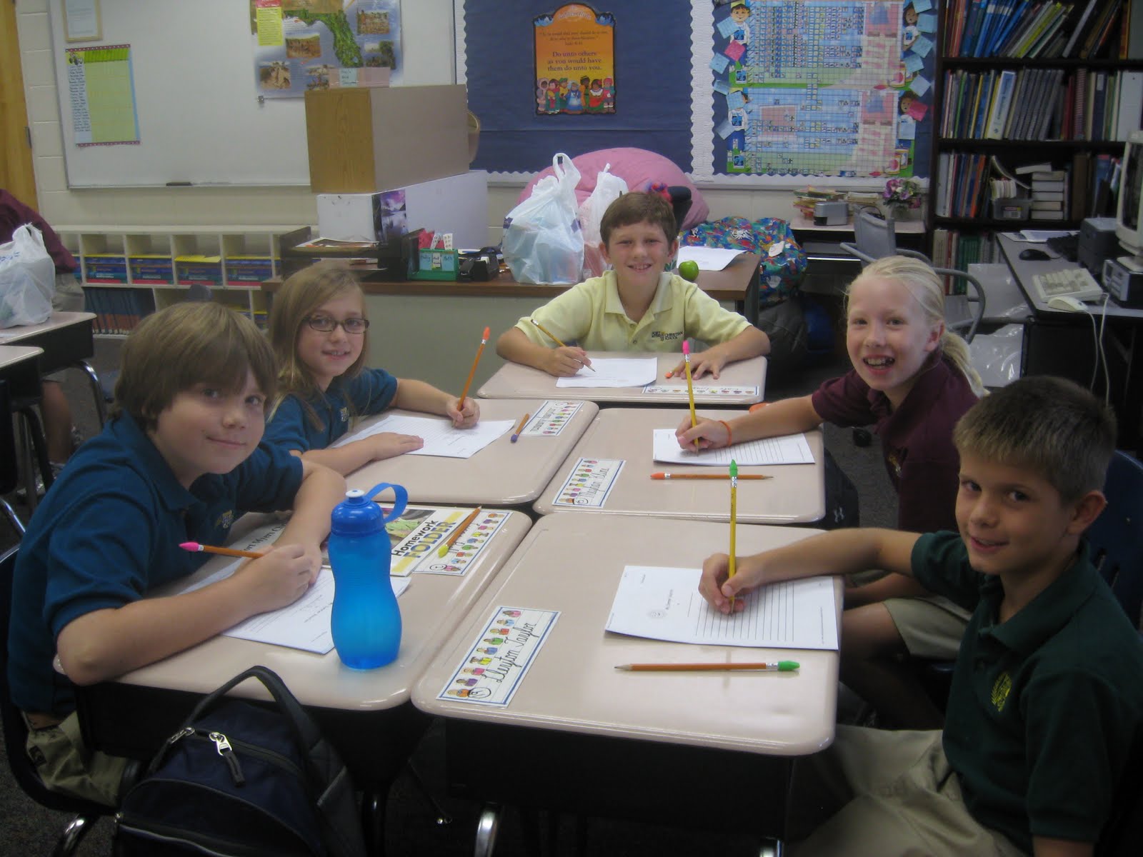 Mrs.Sanders 4th grade class: First Week of 4th Grade