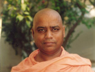 Peace Maker: Swami Jivanmuktananda