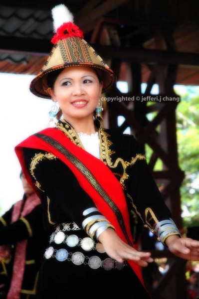 Hikayat Bangsawan: Lagenda Nunuk Ragang