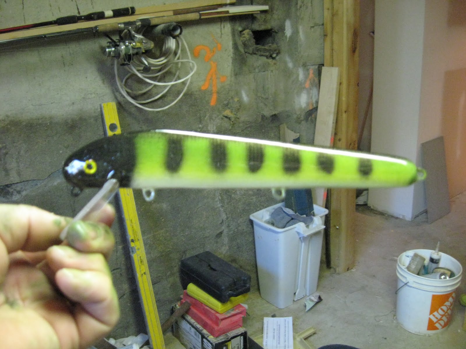 Matt Clay Muskie addict: My Custom Baits, Painted!
