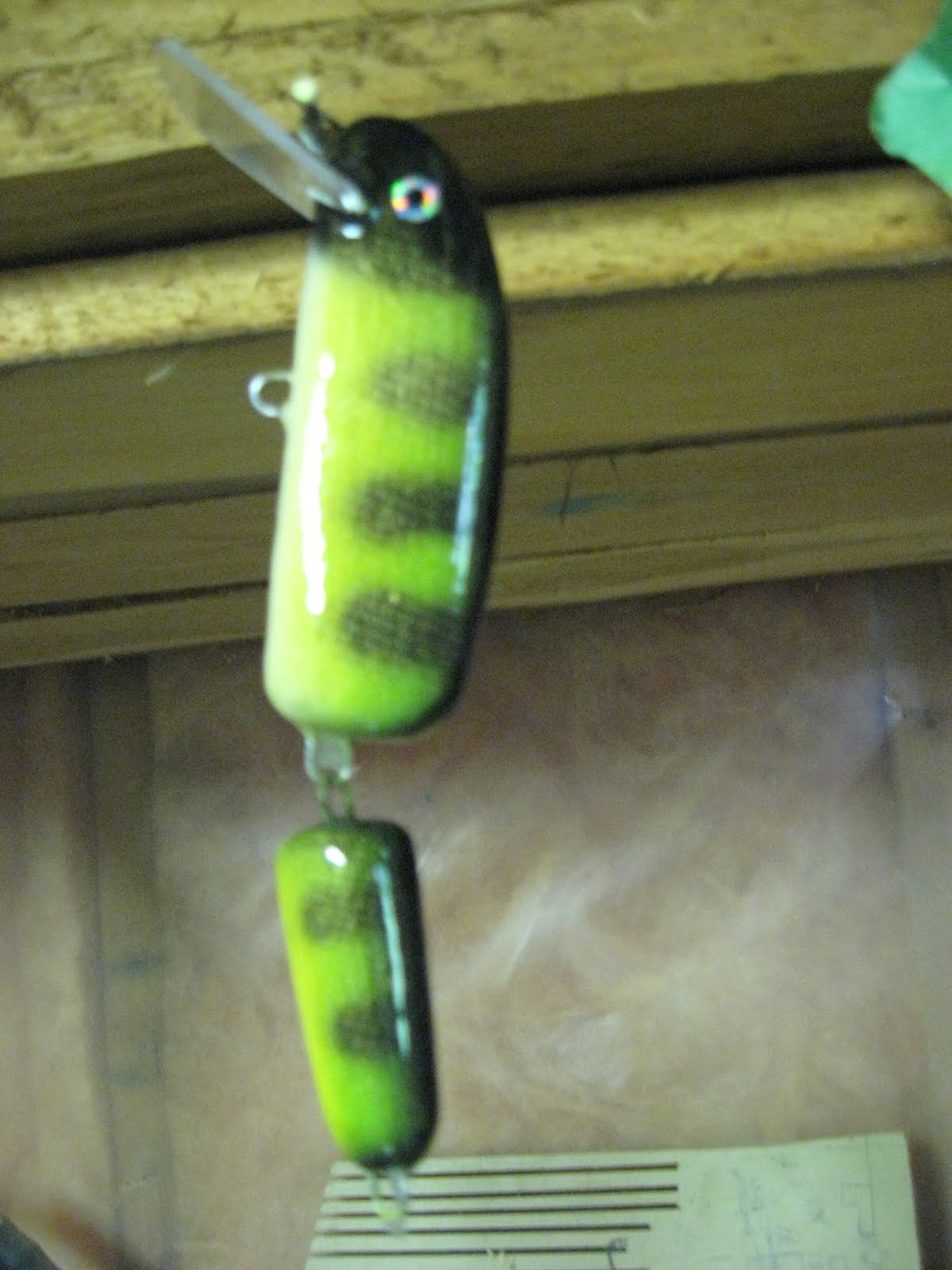 Matt Clay Muskie addict: My Custom Baits, Painted!