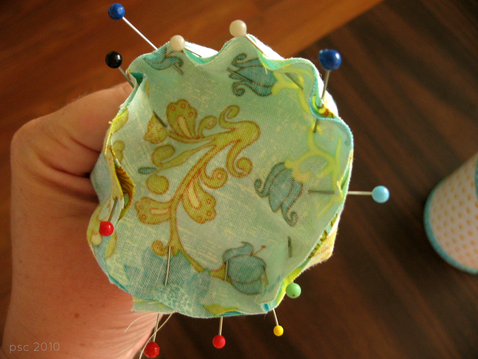 Pickup Some Creativity: Repurposed Fabric-lined Can Tutorial