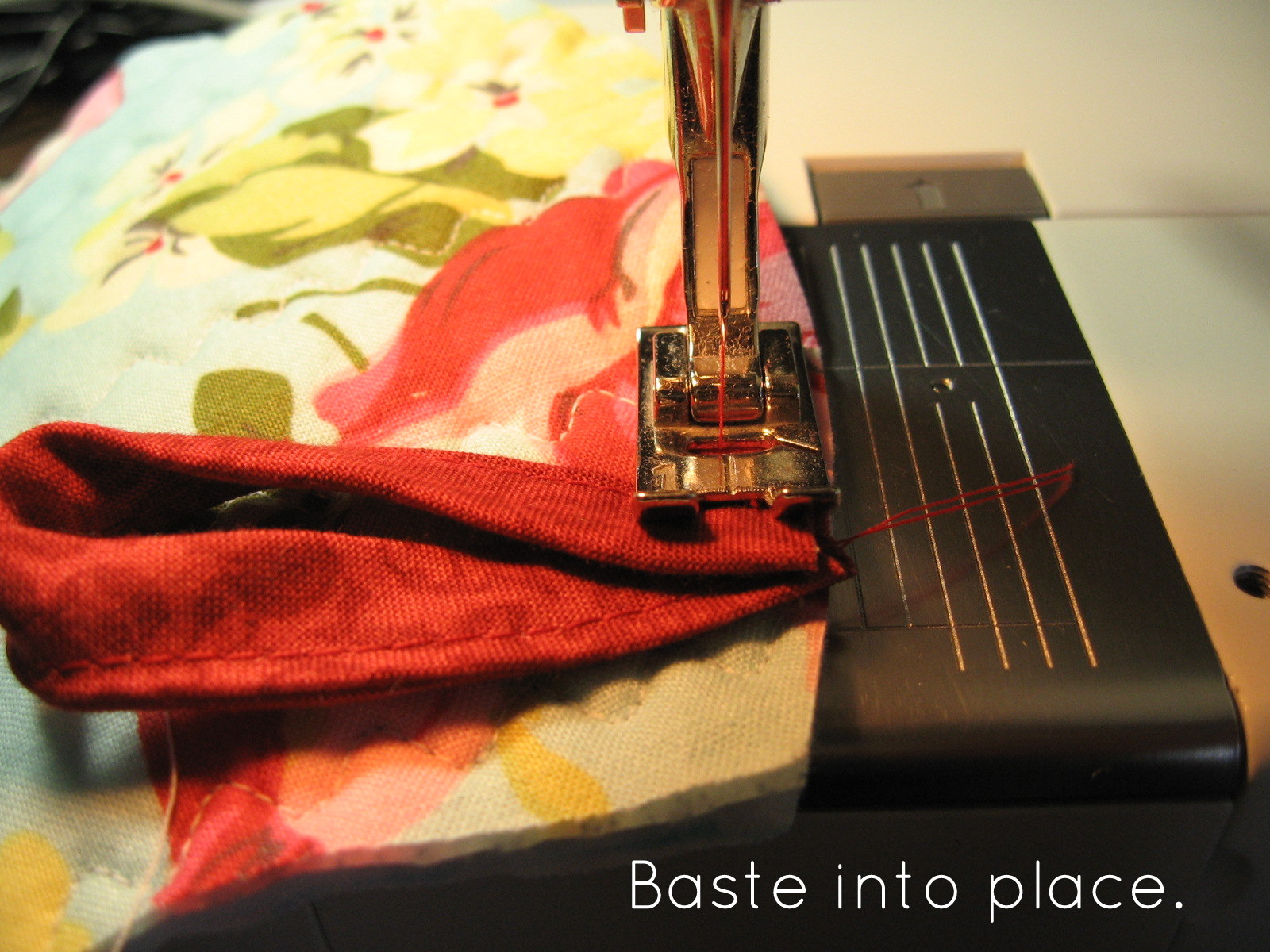 Pickup Some Creativity: Favorite Oven Mitt Tutorial, with free template.