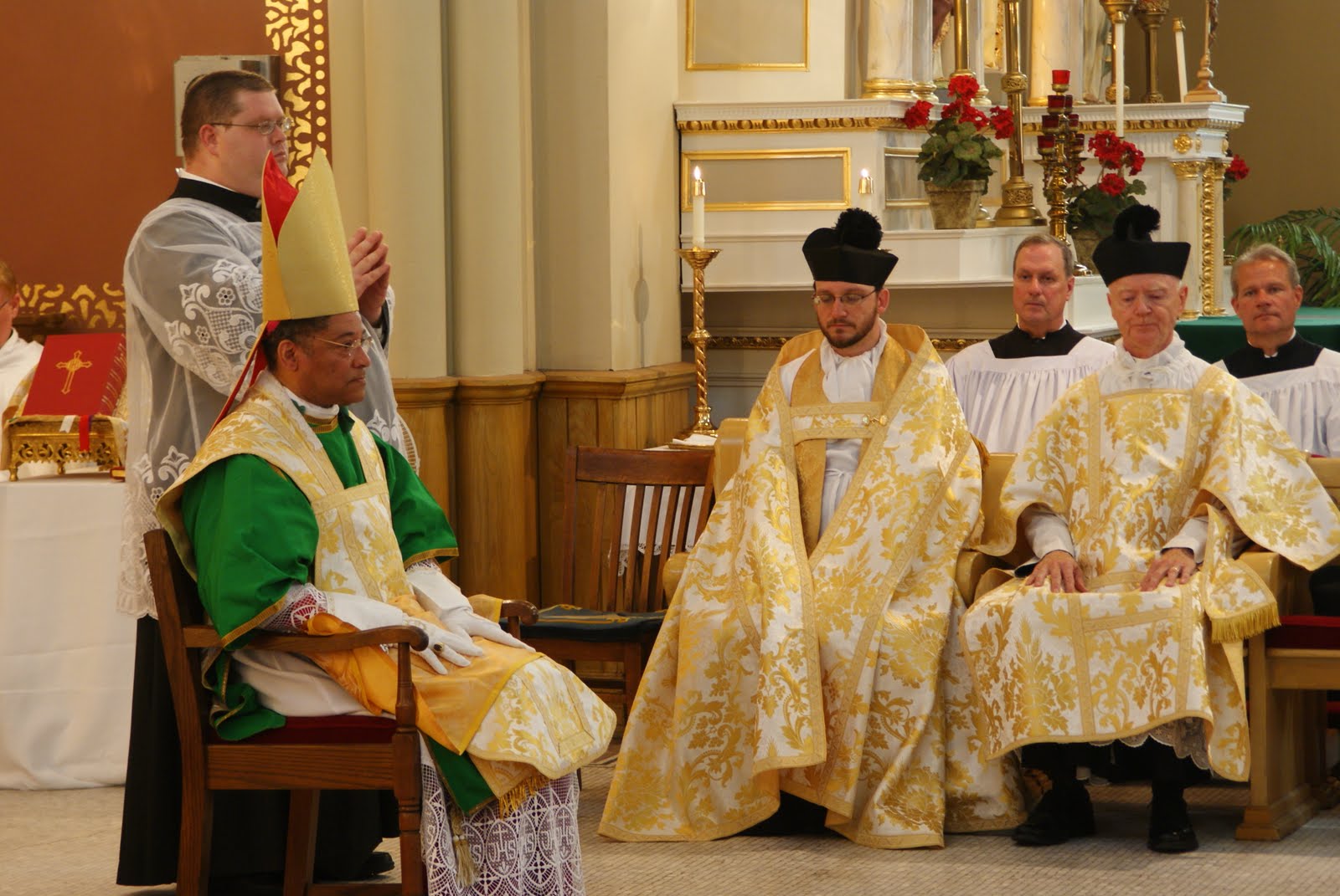 New Liturgical Movement: Latin Liturgy Convention, Detroit: First Images