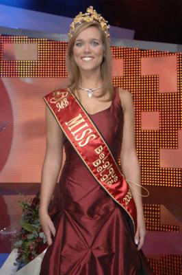 Celebrity Bikini Banyu Asin: The Hot Virginie Claes Was Crowned Miss ...