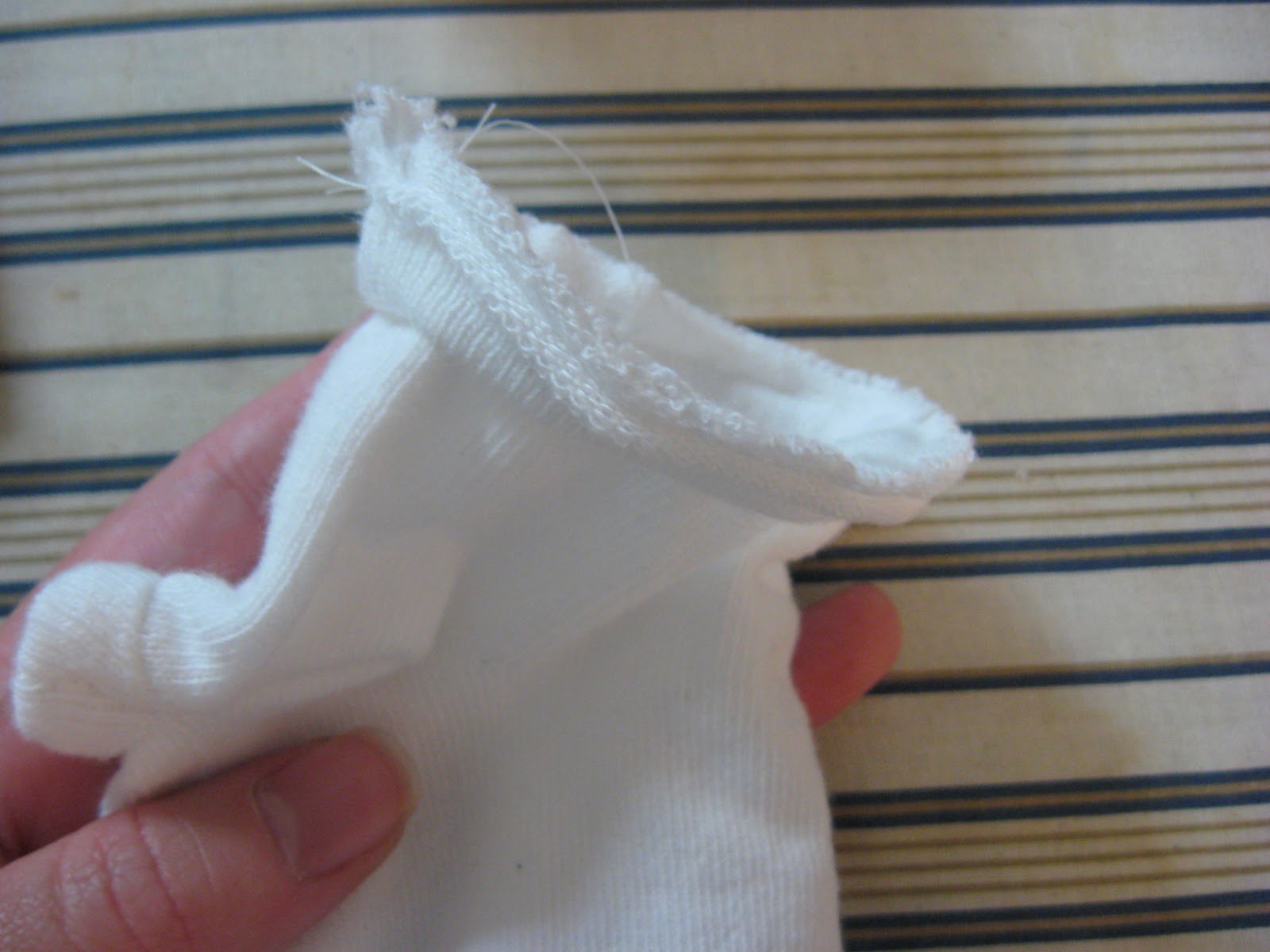 Craft with Confidence: Socks to Arm Warmers