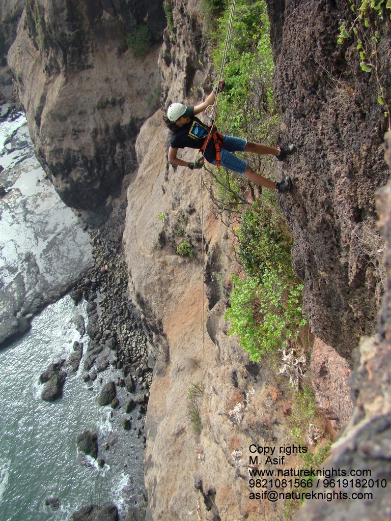 Nature Knights: Mountaineering Adventure at Ratnagiri Bhate Beach