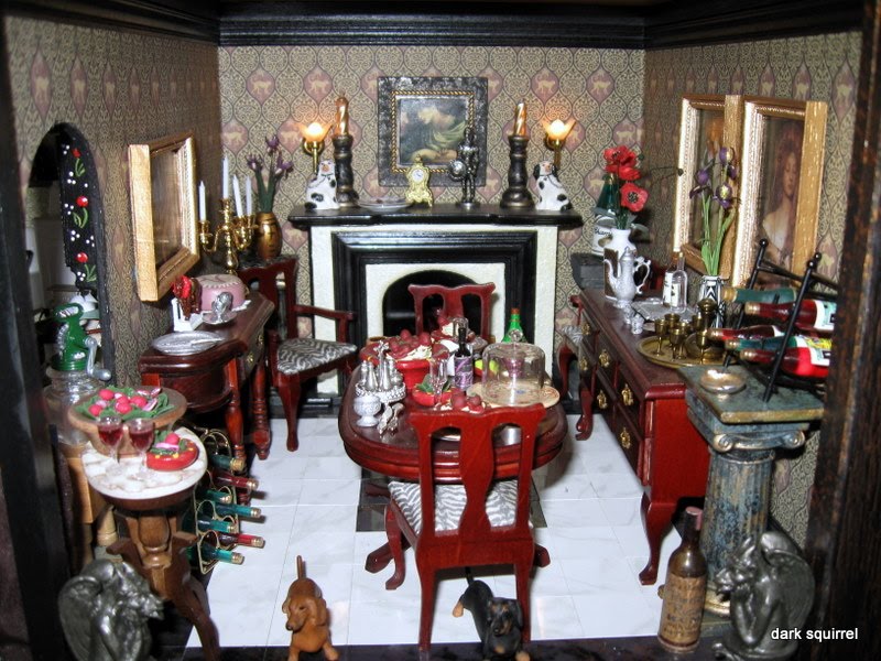 Dark Squirrel's Miniature Asylum ~: My Doll's House