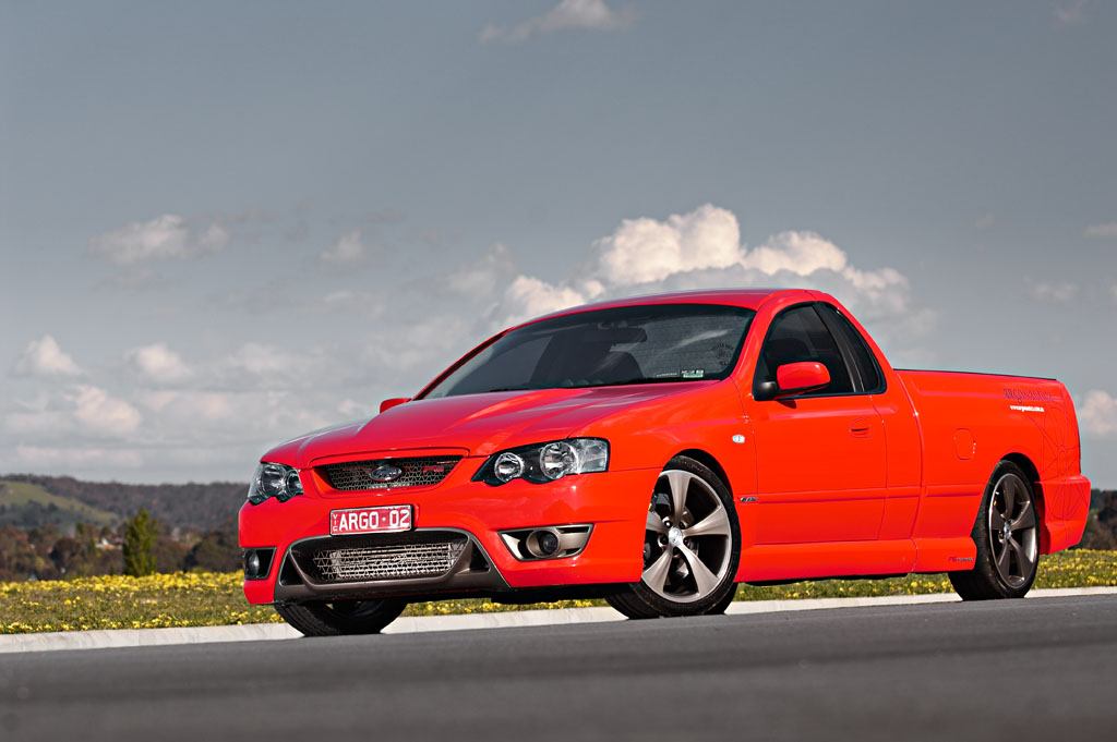 Jun Sawa Photography: Custom UTES ISSUE 33